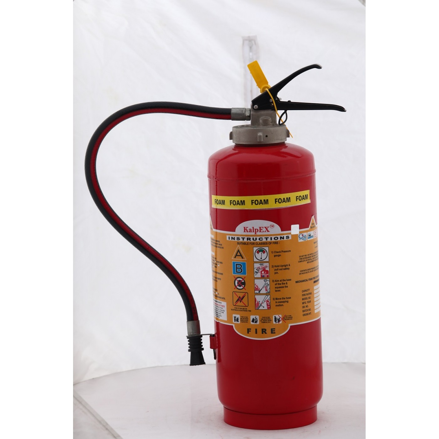 Cartridge Type Foam Based Fire Extinguishers (IS 15683:2018)9 Ltr.